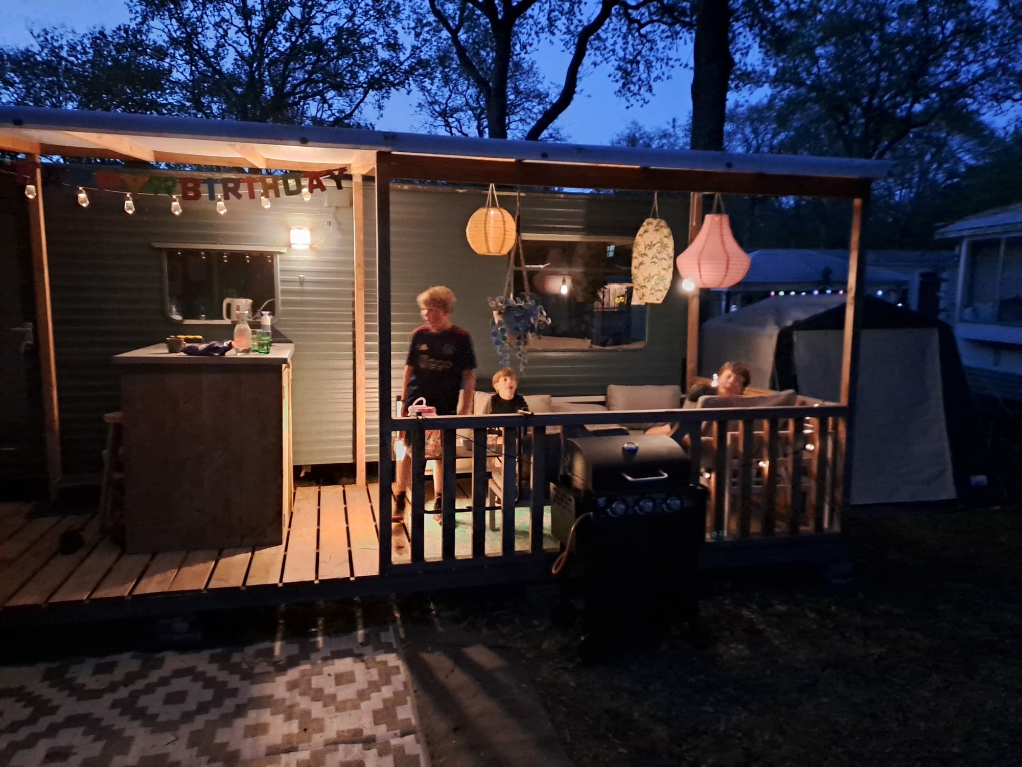 Rustige plek vlakbij speelveld